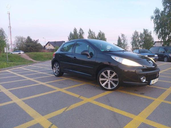 Black Peugeot 207 2007 in Vilnius, with an engine capacity of 1.56 L and mileage of 254 thousand km for 1500 €, photo 1 on AUTOMOTO.COM.LV