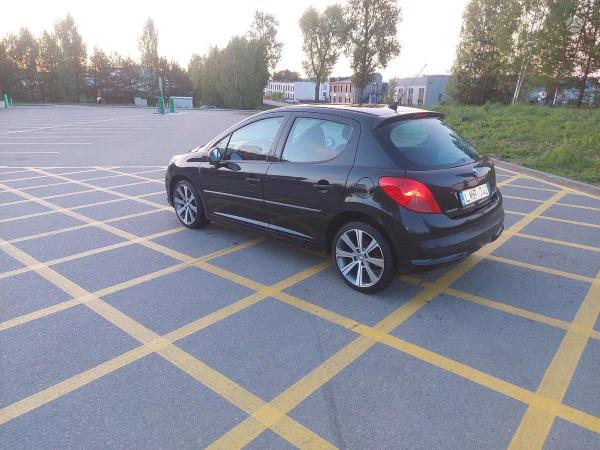 Black Peugeot 207 2007 in Vilnius, with an engine capacity of 1.56 L and mileage of 254 thousand km for 1500 €, photo 5 on AUTOMOTO.COM.LV