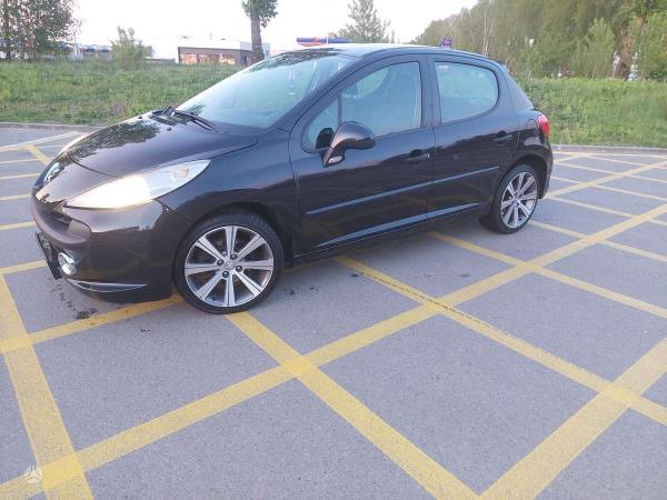 Black Peugeot 207 2007 in Vilnius, with an engine capacity of 1.56 L and mileage of 254 thousand km for 1500 €, photo 6 on AUTOMOTO.COM.LV
