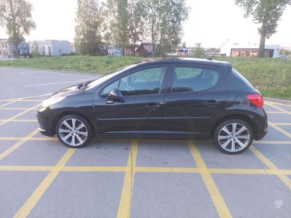 Black Peugeot 207 2007 in Vilnius, with an engine capacity of 1.56 L and mileage of 254 thousand km for 1500 €, photo 7 on AUTOMOTO.COM.LV