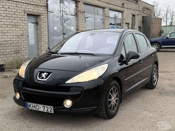 Black Peugeot 207 2007 in Silute, with an engine capacity of 1.60 L and mileage of 324 thousand km for 1050 €, photo 4 on AUTOMOTO.COM.LV