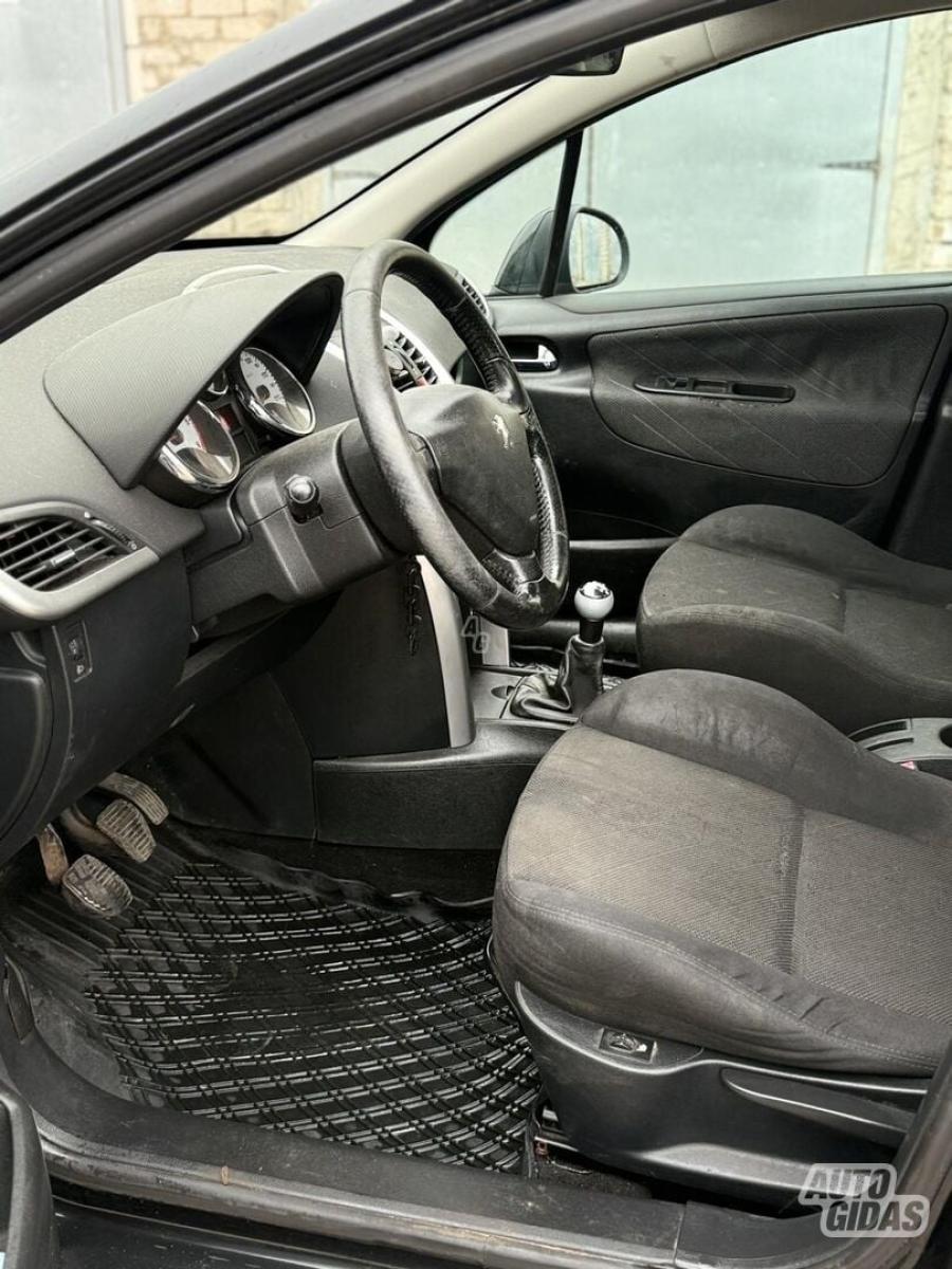 Melns Peugeot 207 2007 Šilutė, ar dzinēja tilpumu 1.60 L un nobraukumu 324 tūkst. km par 1050 €, foto 12 vietnē AUTOMOTO.COM.LV