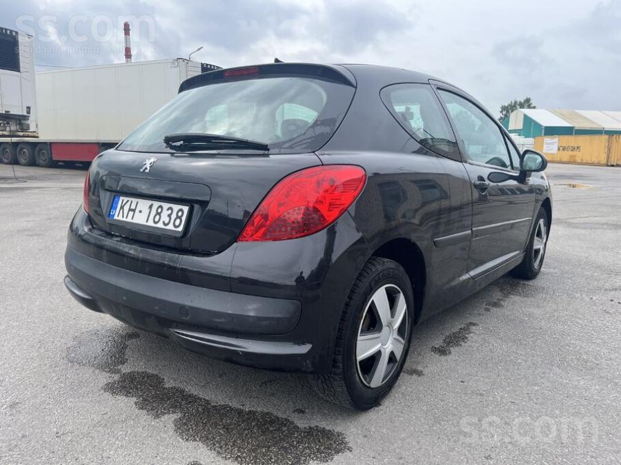 Melns Peugeot 207 2007 Rīga, ar dzinēja tilpumu 1.40 L un nobraukumu 230 tūkst. km par 500 €, foto 6 vietnē AUTOMOTO.COM.LV
