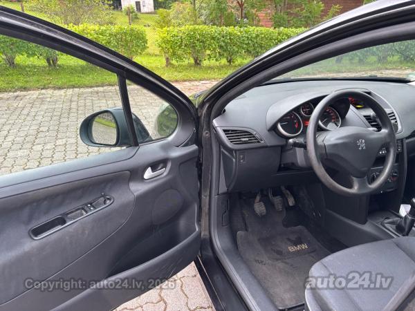 Black Peugeot 207 2007 in Viljandi, with an engine capacity of 1.40 L and mileage of 118 thousand km for 1900 €, photo 8 on AUTOMOTO.COM.LV