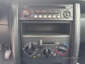 Black Peugeot 207 2007 in Viljandi, with an engine capacity of 1.40 L and mileage of 118 thousand km for 1900 €, photo 12 on AUTOMOTO.COM.LV