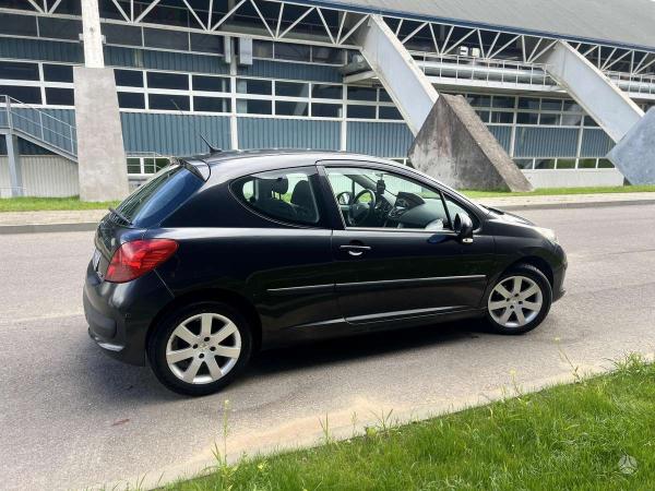 Melns Peugeot 207 2007 Viļņa, ar dzinēja tilpumu 1.40 L un nobraukumu 251 tūkst. km par 950 €, foto 8 vietnē AUTOMOTO.COM.LV
