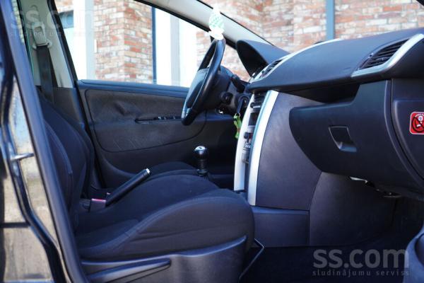 Black Peugeot 207 2008 in Riga, with an engine capacity of 1.60 L and mileage of 224 thousand km for 990 €, photo 10 on AUTOMOTO.COM.LV