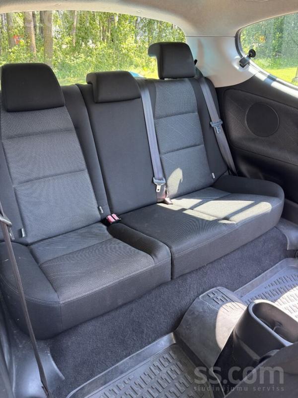 Black Peugeot 207 2008 in Riga, with an engine capacity of 1.60 L and mileage of 155 thousand km for 2490 €, photo 10 on AUTOMOTO.COM.LV