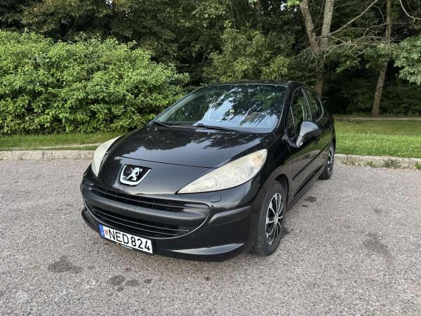 Peugeot 207 2008 in Vilnius on AUTOMOTO.COM.LV Black Peugeot 207 2008 in Vilnius, with an engine capacity of 1.60 L and mileage of 274 thousand km for 1200 €, photo 1 on AUTOMOTO.COM.LV