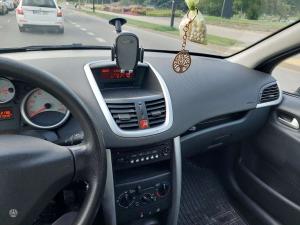 Black Peugeot 207 2008 in Alytus, with an engine capacity of 1.36 L and mileage of 222 thousand km for 950 €, photo 4 on AUTOMOTO.COM.LV