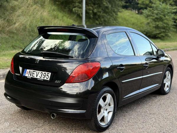 Black Peugeot 207 2009 in Vilnius, with an engine capacity of 1.60 L and mileage of 291 thousand km for 2200 €, photo 4 on AUTOMOTO.COM.LV