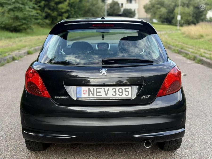 Black Peugeot 207 2009 in Vilnius, with an engine capacity of 1.60 L and mileage of 291 thousand km for 2200 €, photo 6 on AUTOMOTO.COM.LV