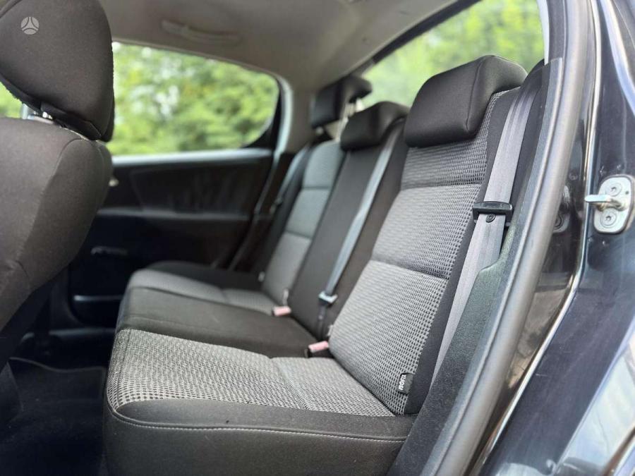 Black Peugeot 207 2009 in Vilnius, with an engine capacity of 1.60 L and mileage of 291 thousand km for 2200 €, photo 9 on AUTOMOTO.COM.LV