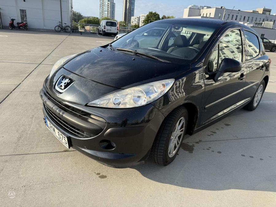 Black Peugeot 207 2009 in Vilnius, with an engine capacity of 1.56 L and mileage of 270 thousand km for 997 €, photo 3 on AUTOMOTO.COM.LV