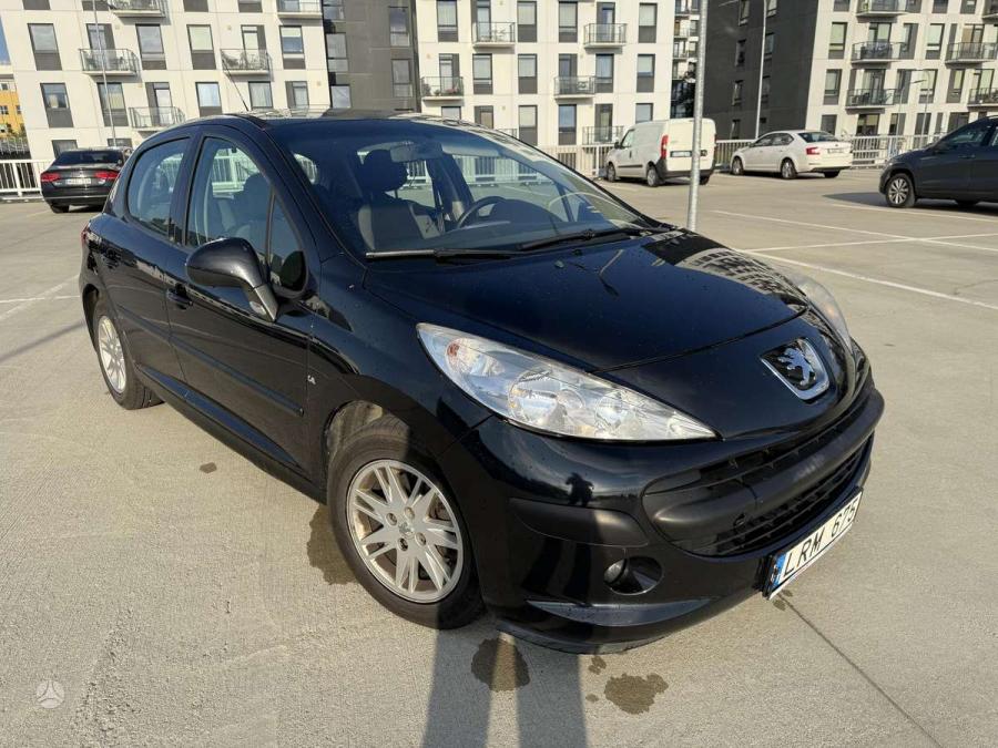 Black Peugeot 207 2009 in Vilnius, with an engine capacity of 1.56 L and mileage of 270 thousand km for 997 €, photo 4 on AUTOMOTO.COM.LV