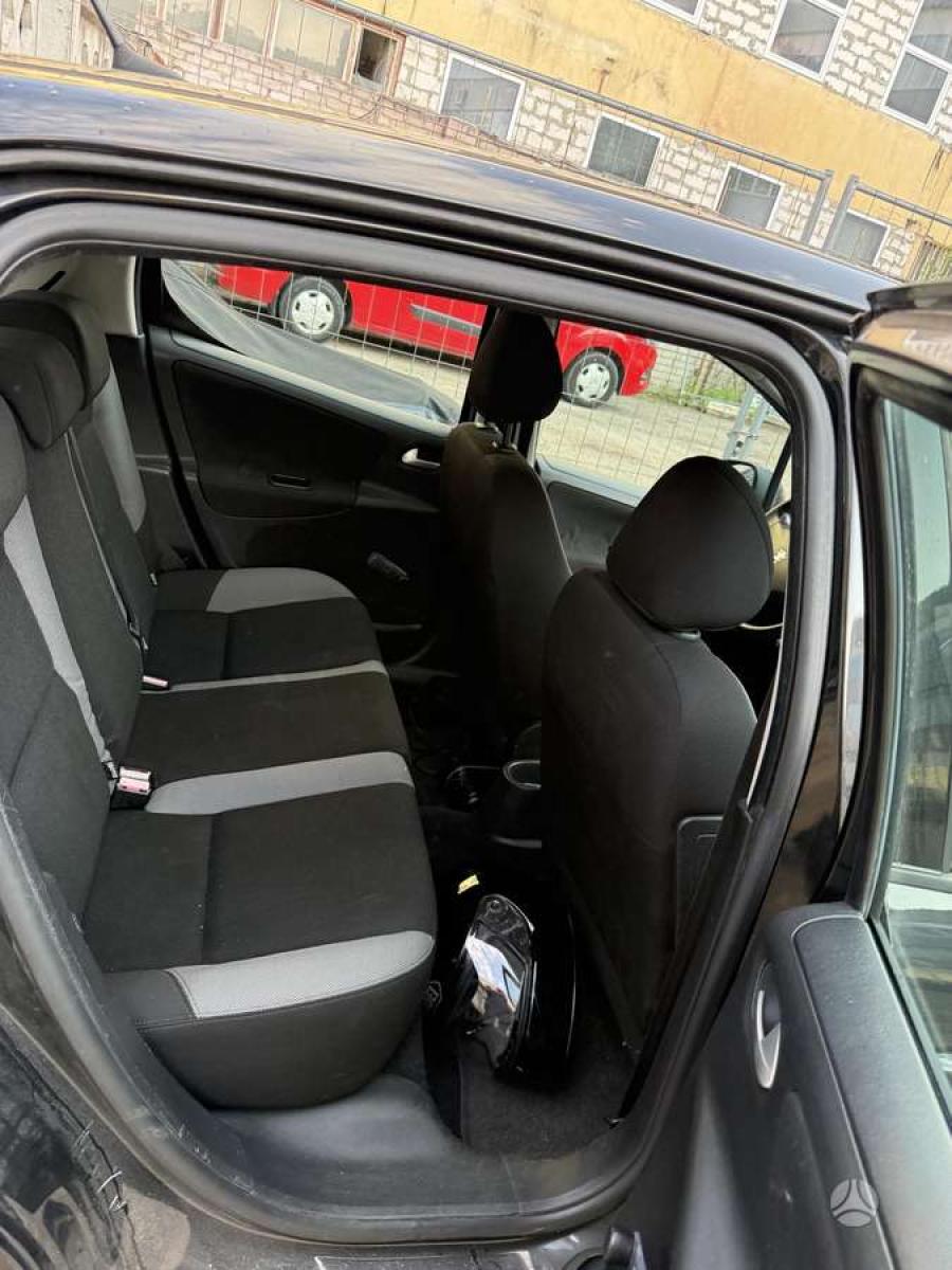Black Peugeot 207 2009 in Vilnius, with an engine capacity of 1.56 L and mileage of 270 thousand km for 997 €, photo 13 on AUTOMOTO.COM.LV