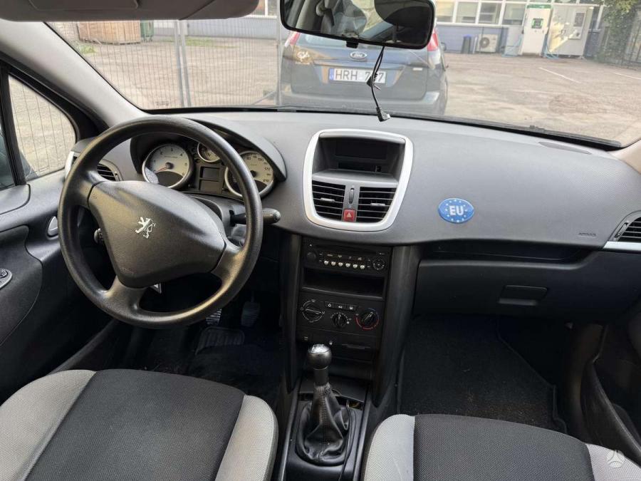 Black Peugeot 207 2009 in Vilnius, with an engine capacity of 1.56 L and mileage of 270 thousand km for 997 €, photo 14 on AUTOMOTO.COM.LV