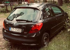 Melns Peugeot 207 2009 Ogre, ar dzinēja tilpumu 1.60 L un nobraukumu 350 tūkst. km par 850 €, foto 3 vietnē AUTOMOTO.COM.LV
