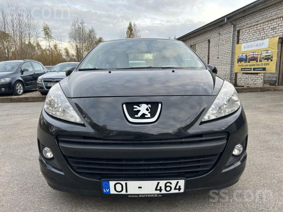 Черный Пежо 207 2010 в Лимбажи, объемом двигателя 1.40 л и пробегом 211 тыс. км за 2550 €, фото 3 на AUTOMOTO.COM.LV