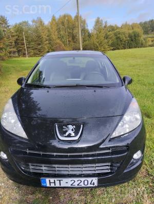 Black Peugeot 207 2011 in Talsi, with an engine capacity of 1.40 L and mileage of 149 thousand km for 1300 €, photo 6 on AUTOMOTO.COM.LV