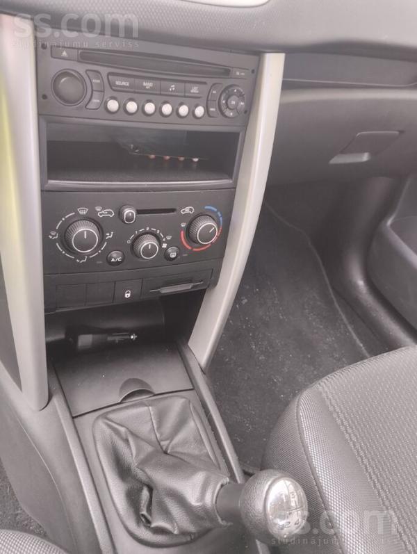 Melns Peugeot 207 2011 Talsi, ar dzinēja tilpumu 1.40 L un nobraukumu 149 tūkst. km par 1300 €, foto 9 vietnē AUTOMOTO.COM.LV