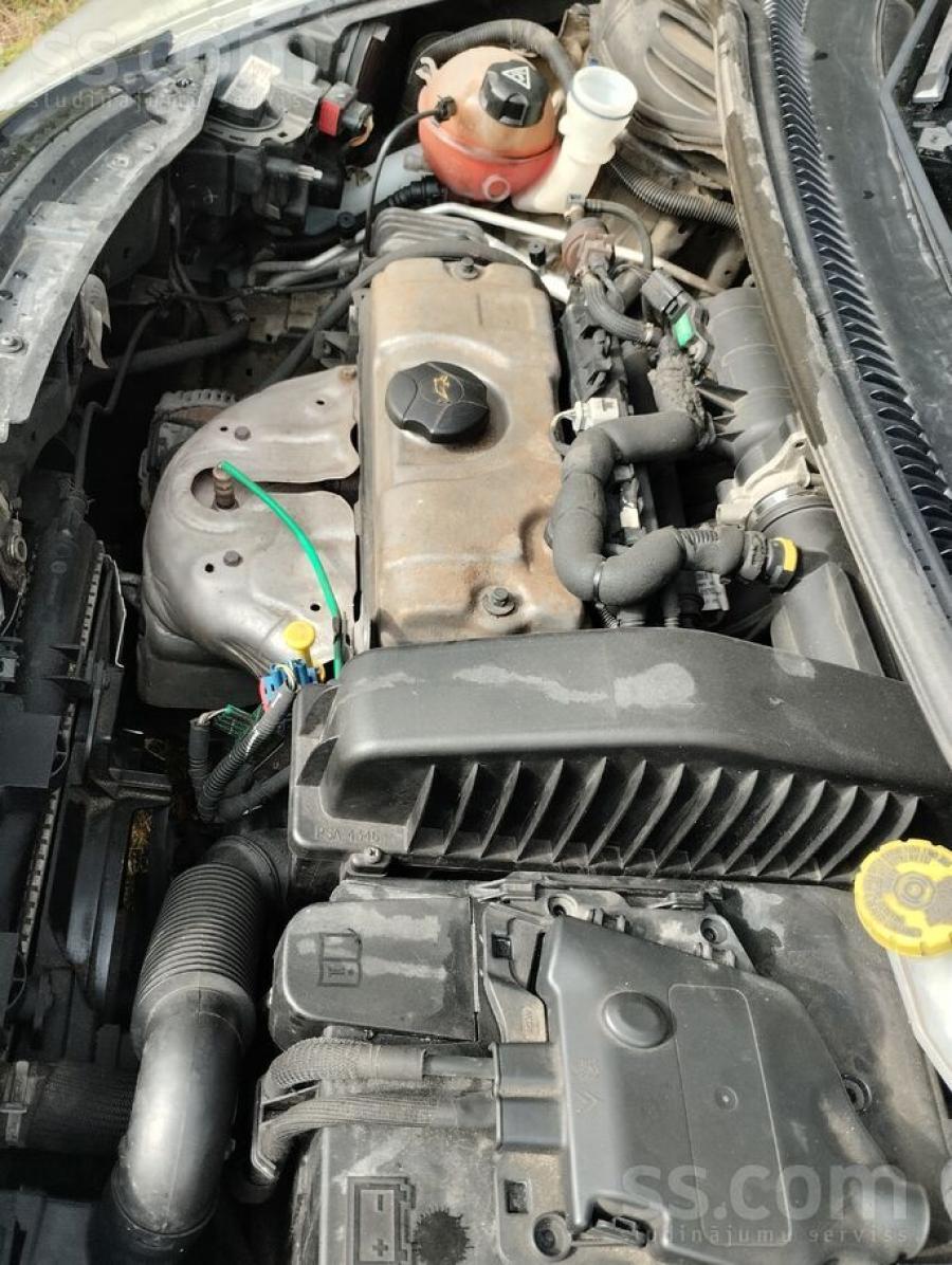 Black Peugeot 207 2011 in Talsi, with an engine capacity of 1.40 L and mileage of 149 thousand km for 1300 €, photo 10 on AUTOMOTO.COM.LV