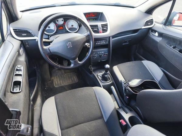 Melns Peugeot 207 2007 Kauņa, ar dzinēja tilpumu 1.60 L un nobraukumu 200 tūkst. km par 750 €, foto 7 vietnē AUTOMOTO.COM.LV