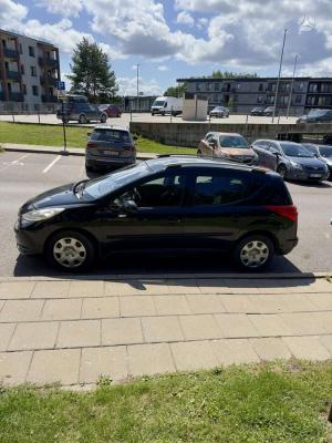 Melns Peugeot 207 2008 Viļņa, ar dzinēja tilpumu 1.60 L un nobraukumu 256 tūkst. km par 850 €, foto 3 vietnē AUTOMOTO.COM.LV