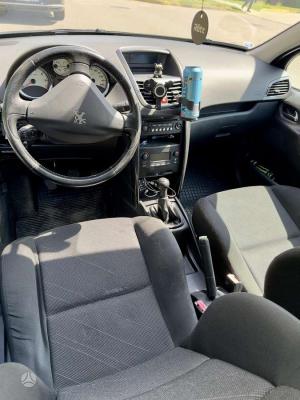 Melns Peugeot 207 2008 Viļņa, ar dzinēja tilpumu 1.60 L un nobraukumu 256 tūkst. km par 850 €, foto 5 vietnē AUTOMOTO.COM.LV