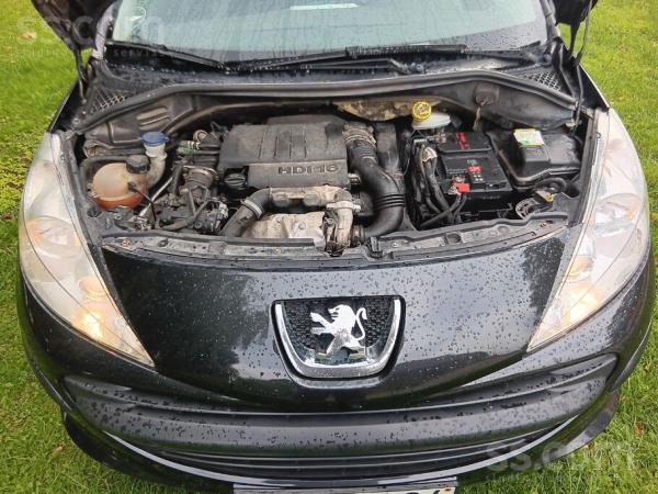 Black Peugeot 207 2008 in Kuldiga, with an engine capacity of 1.60 L and mileage of 410 thousand km for 1200 €, photo 9 on AUTOMOTO.COM.LV
