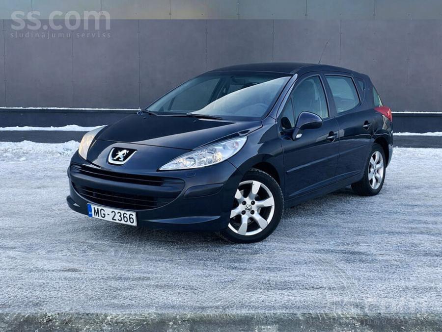 Melns Peugeot 207 2010 Rīga, ar dzinēja tilpumu 1.40 L un nobraukumu 124 tūkst. km par 1900 €, foto 2 vietnē AUTOMOTO.COM.LV