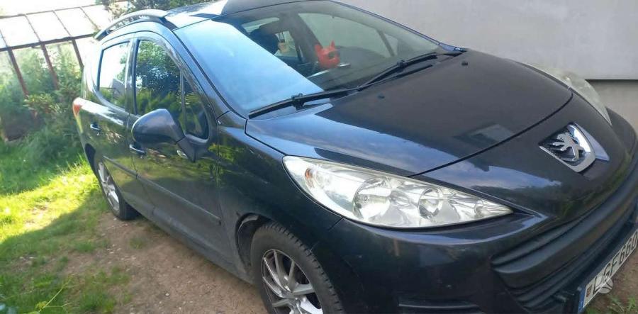 Melns Peugeot 207 2010 Klaipėda, ar dzinēja tilpumu 1.40 L un nobraukumu 33 tūkst. km par 850 €, foto 8 vietnē AUTOMOTO.COM.LV