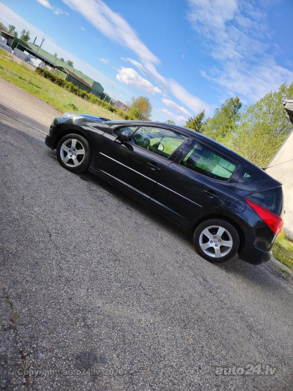 Melns Peugeot 207 2012 Paide, ar dzinēja tilpumu 1.60 L un nobraukumu 280 tūkst. km par 3500 €, foto 8 vietnē AUTOMOTO.COM.LV