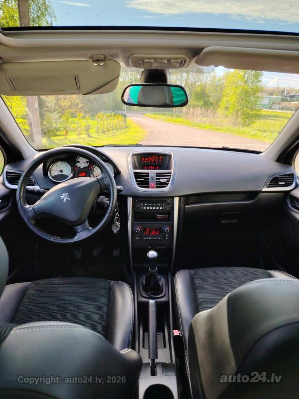 Melns Peugeot 207 2012 Paide, ar dzinēja tilpumu 1.60 L un nobraukumu 280 tūkst. km par 3500 €, foto 10 vietnē AUTOMOTO.COM.LV