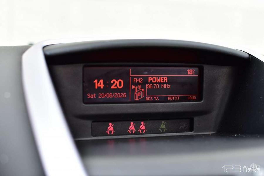 Zils Peugeot 207 2007 Kretinga, ar dzinēja tilpumu 1.60 L un nobraukumu 211 tūkst. km par 3450 €, foto 20 vietnē AUTOMOTO.COM.LV