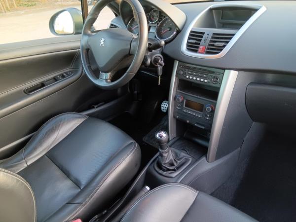 Zils Peugeot 207 2014 Rīga, ar dzinēja tilpumu 1.60 L un nobraukumu 160 tūkst. km par 4800 €, foto 7 vietnē AUTOMOTO.COM.LV