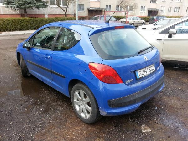 Blue Peugeot 207 2006 in Vilnius, with an engine capacity of 1.40 L and mileage of 245 thousand km for 1200 €, photo 4 on AUTOMOTO.COM.LV