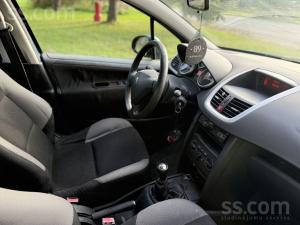 Zils Peugeot 207 2006 Kuldīga, ar dzinēja tilpumu 1.60 L un nobraukumu 267 tūkst. km par 800 €, foto 7 vietnē AUTOMOTO.COM.LV