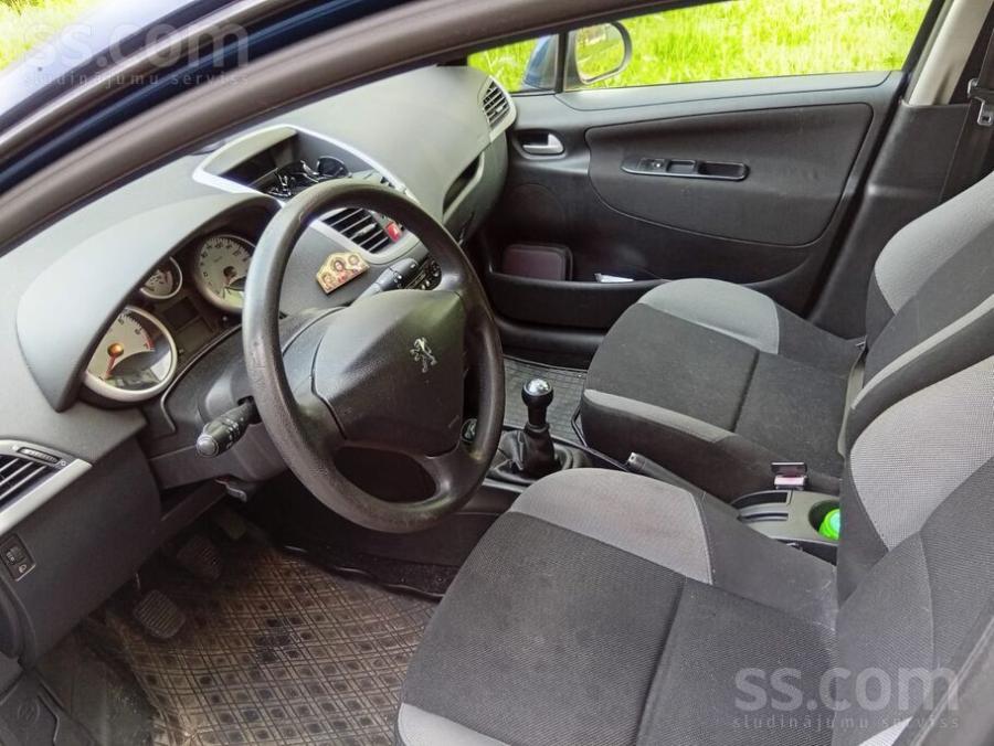 Zils Peugeot 207 2007 Rīga, ar dzinēja tilpumu 1.40 L un nobraukumu 284 tūkst. km par 1300 €, foto 9 vietnē AUTOMOTO.COM.LV
