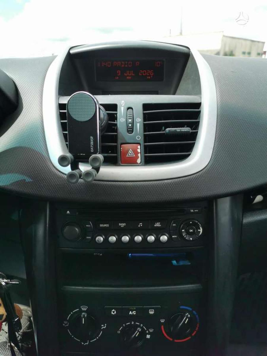 Blue Peugeot 207 2007 in Siauliai, with an engine capacity of 1.40 L and mileage of 231 thousand km for 1600 €, photo 13 on AUTOMOTO.COM.LV