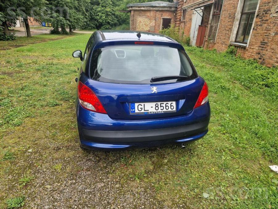 Zils Peugeot 207 2008 Rīga, ar dzinēja tilpumu 1.60 L un nobraukumu 185 tūkst. km par 2500 €, foto 4 vietnē AUTOMOTO.COM.LV
