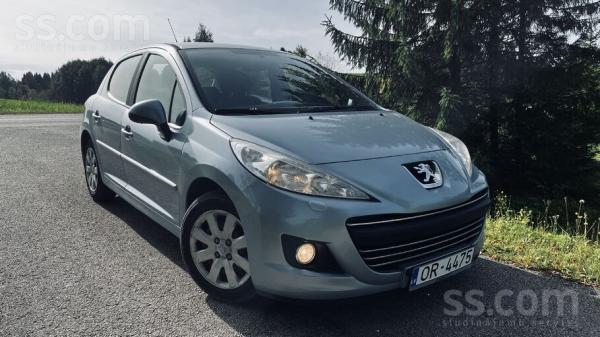Zils Peugeot 207 2009 Cēsis, ar dzinēja tilpumu 1.60 L un nobraukumu 177 tūkst. km par 2100 €, foto 4 vietnē AUTOMOTO.COM.LV