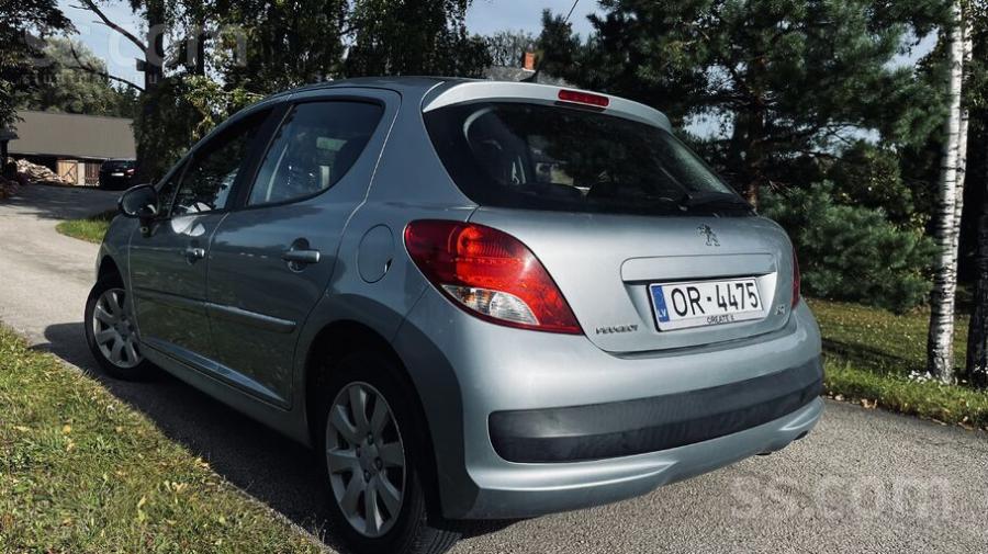 Blue Peugeot 207 2009 in Cesis, with an engine capacity of 1.60 L and mileage of 177 thousand km for 2100 €, photo 5 on AUTOMOTO.COM.LV