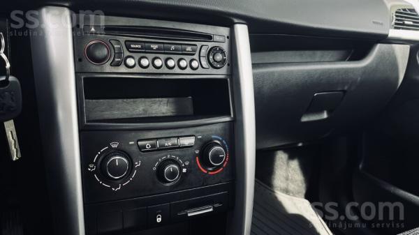 Zils Peugeot 207 2009 Cēsis, ar dzinēja tilpumu 1.60 L un nobraukumu 177 tūkst. km par 2100 €, foto 8 vietnē AUTOMOTO.COM.LV