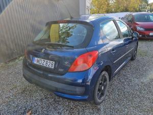 Blue Peugeot 207 2009 in Kaunas, with an engine capacity of 1.40 L and mileage of 270 thousand km for 1100 €, photo 3 on AUTOMOTO.COM.LV