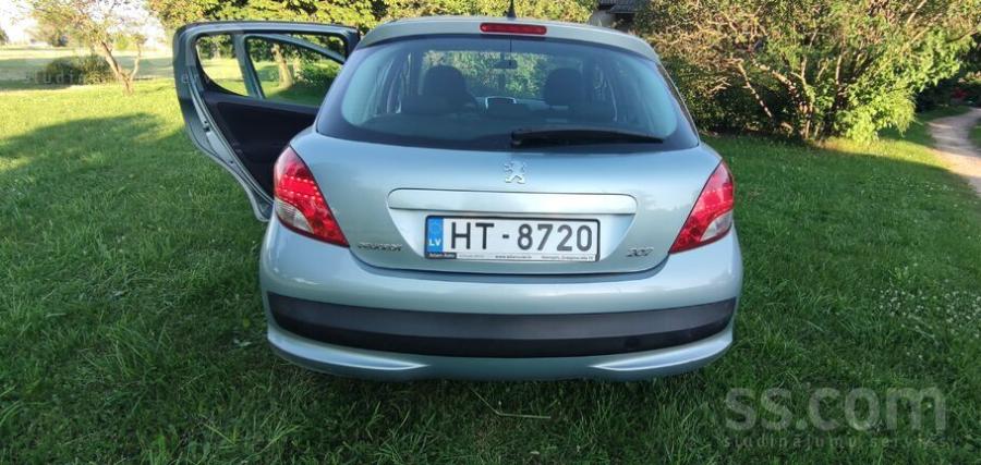 Blue Peugeot 207 2011 in Jekabpils, with an engine capacity of 1.40 L and mileage of 98 thousand km for 1550 €, photo 3 on AUTOMOTO.COM.LV