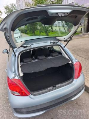 Zils Peugeot 207 2011 Rīga, ar dzinēja tilpumu 1.40 L un nobraukumu 99 tūkst. km par 2200 €, foto 6 vietnē AUTOMOTO.COM.LV
