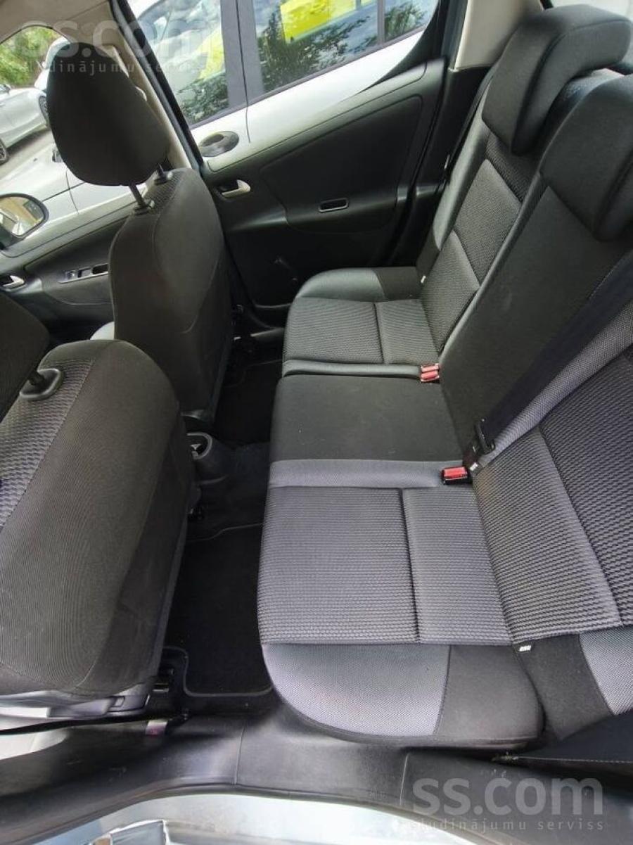 Zils Peugeot 207 2011 Rīga, ar dzinēja tilpumu 1.40 L un nobraukumu 99 tūkst. km par 2200 €, foto 10 vietnē AUTOMOTO.COM.LV
