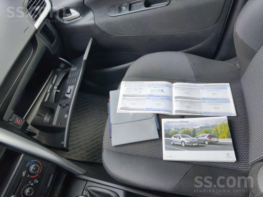 Zils Peugeot 207 2011 Rīga, ar dzinēja tilpumu 1.40 L un nobraukumu 99 tūkst. km par 2200 €, foto 13 vietnē AUTOMOTO.COM.LV