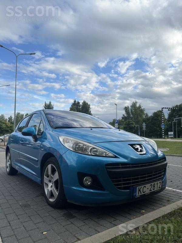 Zils Peugeot 207 2012 Rīga, ar dzinēja tilpumu 1.60 L un nobraukumu 157 tūkst. km par 2900 €, foto 2 vietnē AUTOMOTO.COM.LV